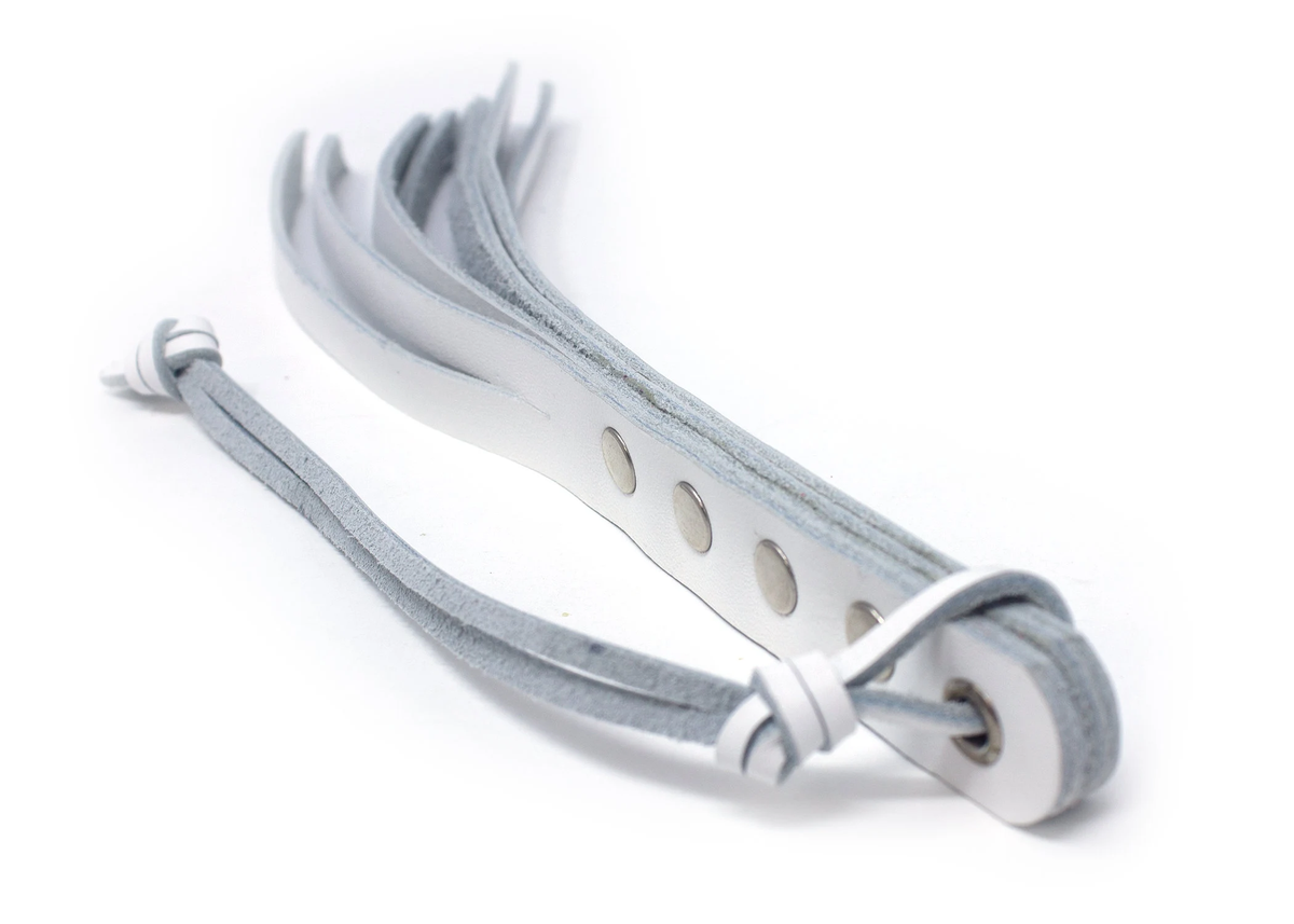 10" Mini Slapper Whip: White – The Leather Boy